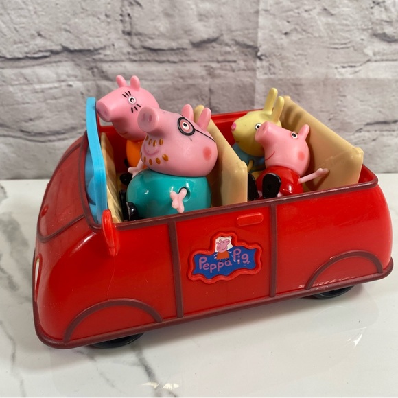 Toys | Peppa Pig Red Car Talking Sound With 4 Figures Imagination Play ...